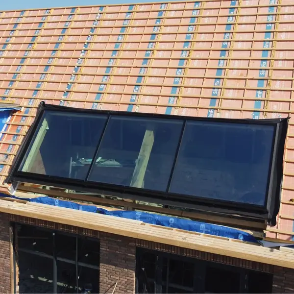 LARGE FORMAT SKYLIGHTS IN THE ROOF | Carcass, building envelope ...