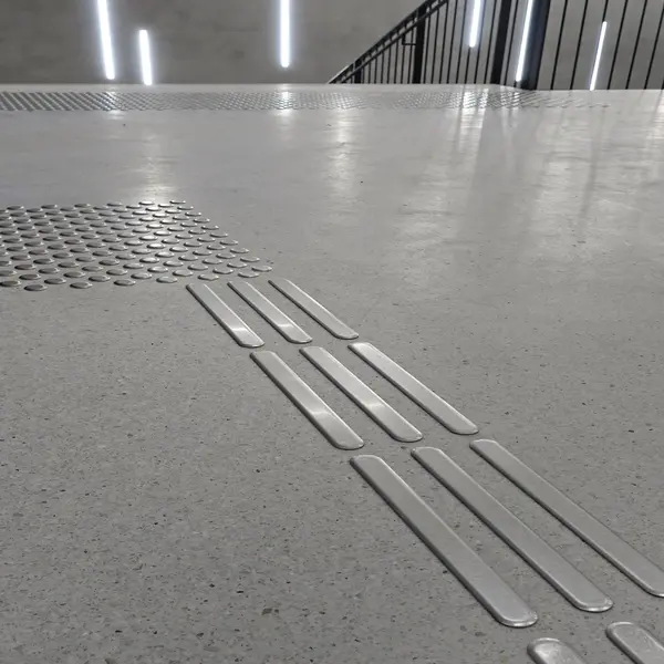 TACTILE GUIDANCE SYSTEM: INDICATORS | Interior finishing | Curated ...